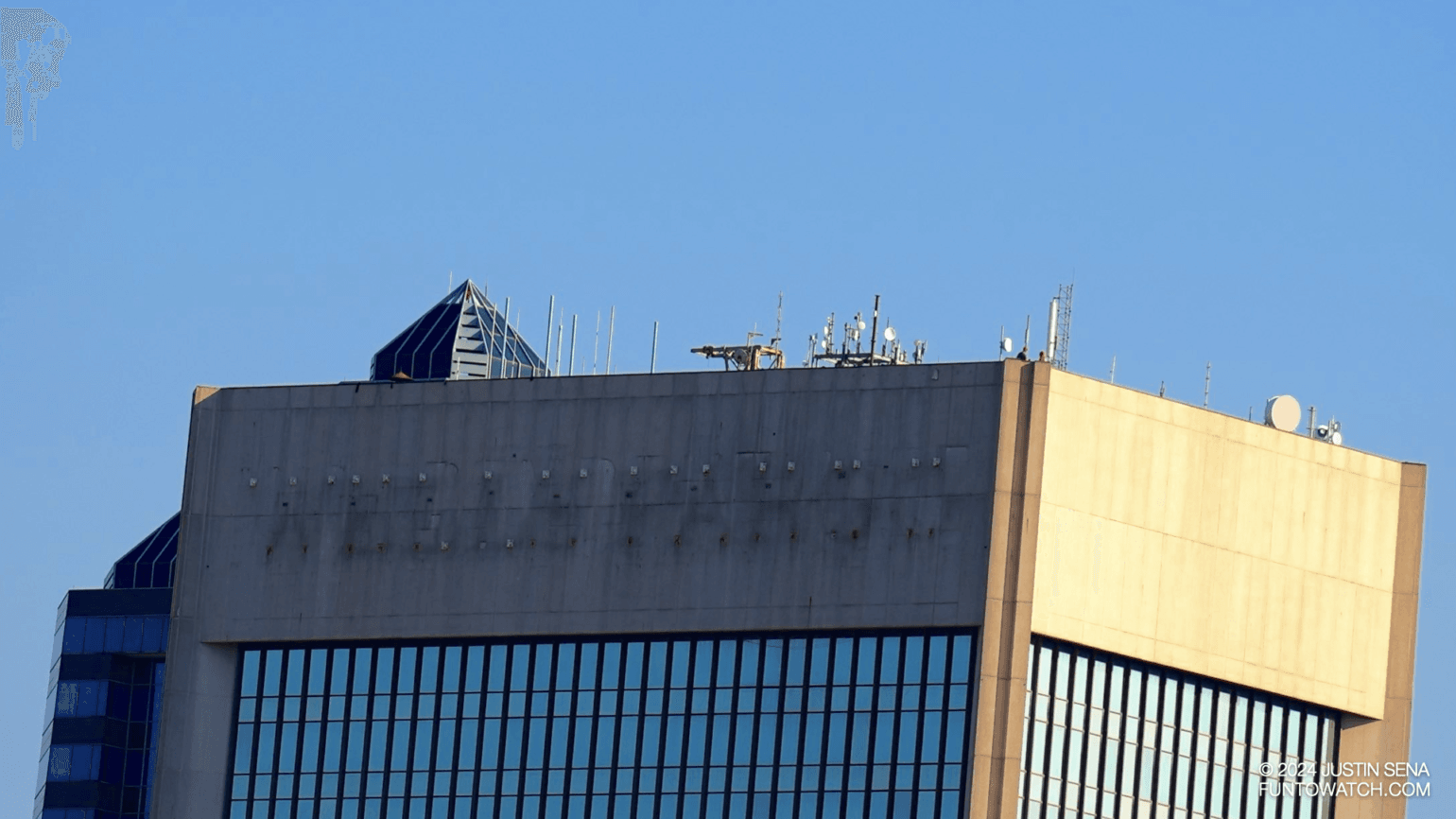 The Wells Fargo Building Sign Coming Down - Develop Jacksonville