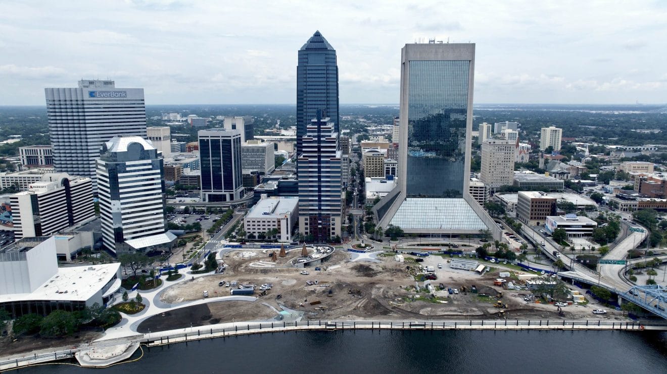 Explore Riverfront Plaza Downtown Jax in 360 by DevelopJax